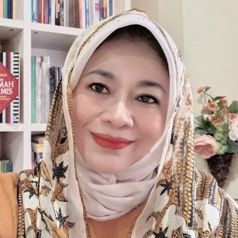 Prof. Dr. Musdah Mulia, MA, APU - Muslimah Reformis
